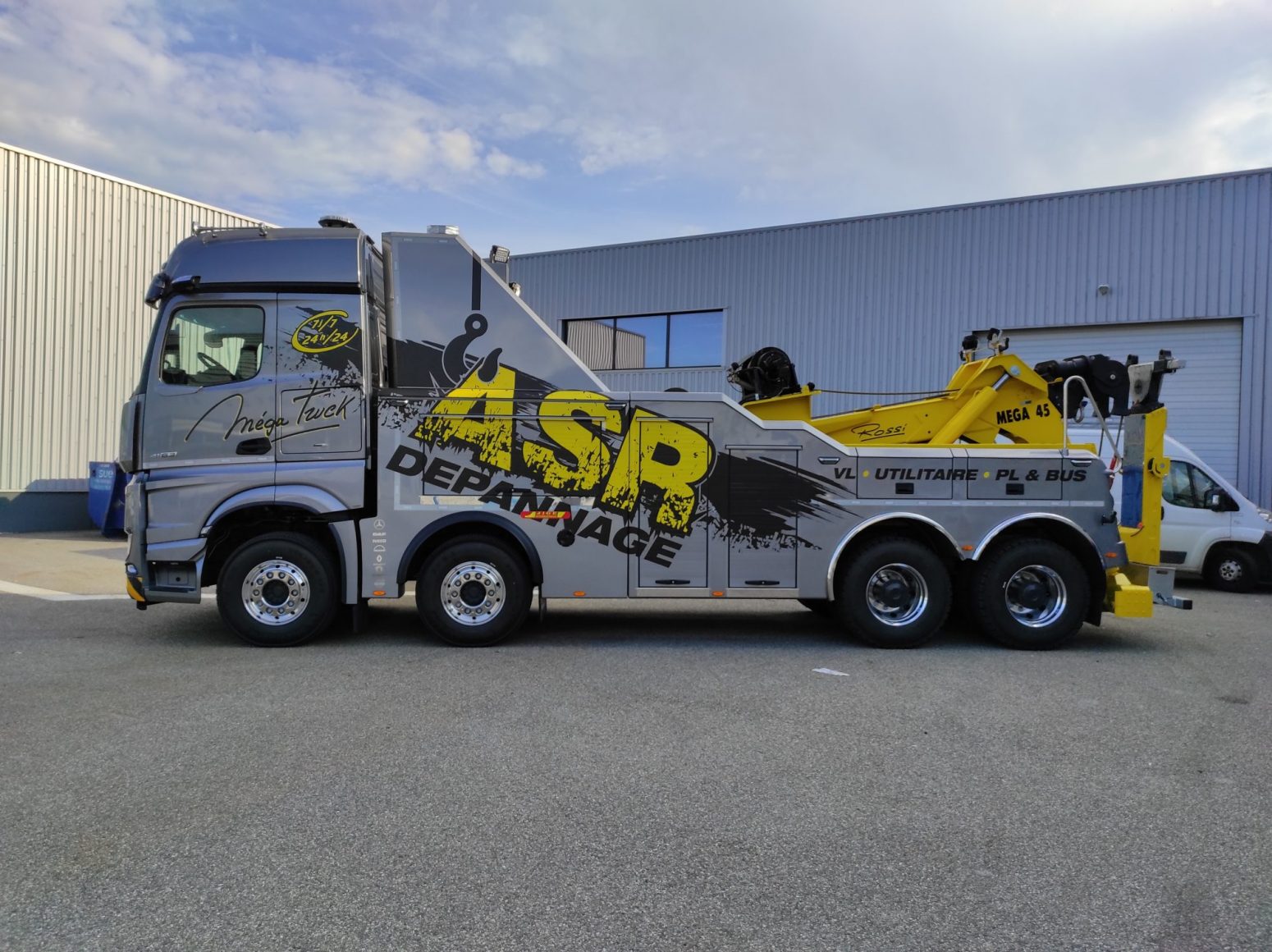 ASR / Marquage Dépanneuse Super Truck - Publiflash